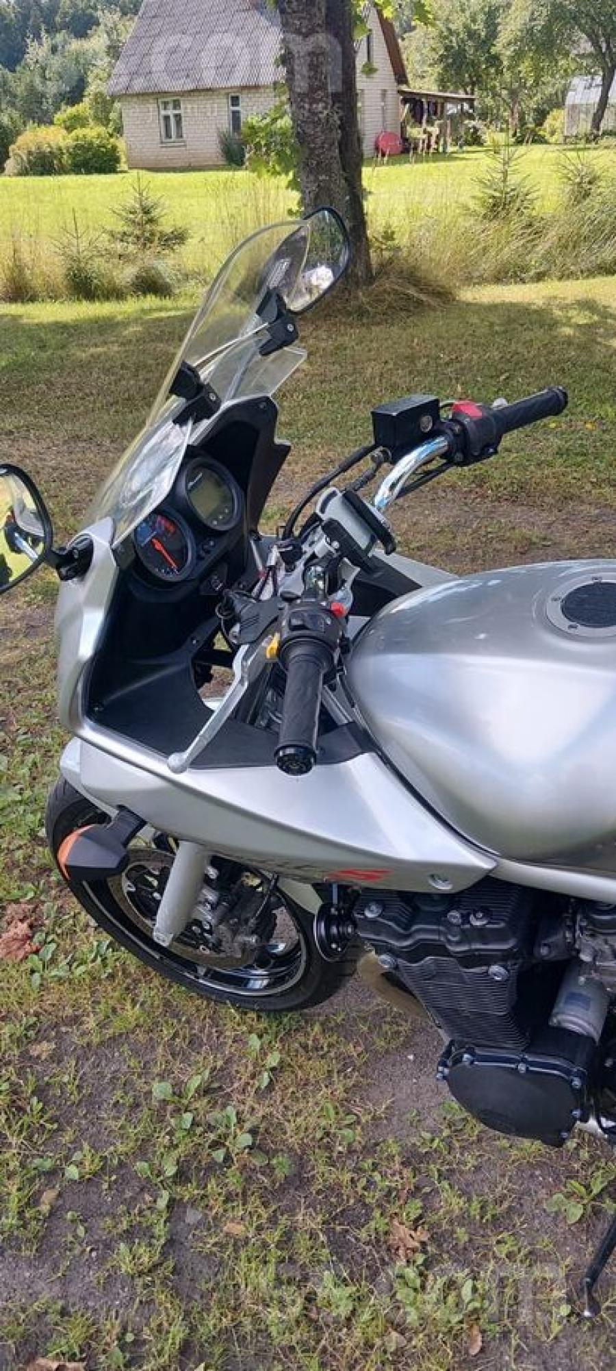 Suzuki Bandit 2005 Gulbene, ar dzinēja tilpumu 0.65 L un nobraukumu 0 tūkst. km par 2300 €, foto 7 vietnē AUTOMOTO.COM.LV