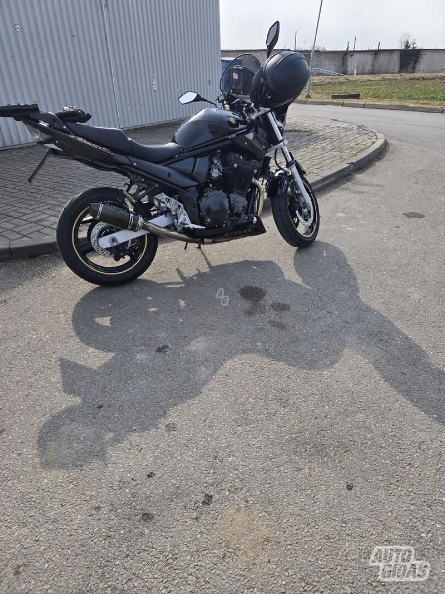 Suzuki Bandit 2006 in Siauliai, with an engine capacity of 0.00 L and mileage of 0 thousand km for 2700 €, photo 3 on AUTOMOTO.COM.LV