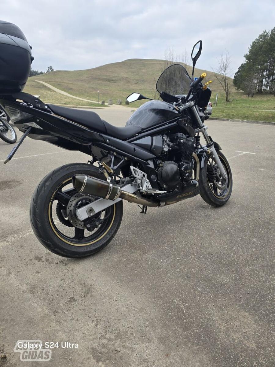 Suzuki Bandit 2006 in Siauliai, with an engine capacity of 0.00 L and mileage of 0 thousand km for 2700 €, photo 5 on AUTOMOTO.COM.LV