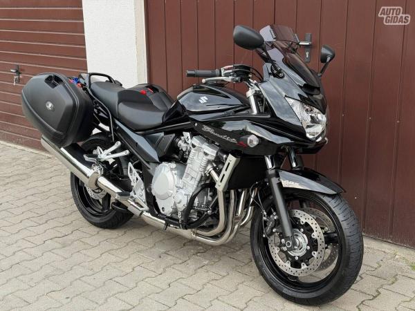 Suzuki Bandit 2007 Viļņa, ar dzinēja tilpumu 0.65 L un nobraukumu 33 tūkst. km par 3650 €, foto 3 vietnē AUTOMOTO.COM.LV
