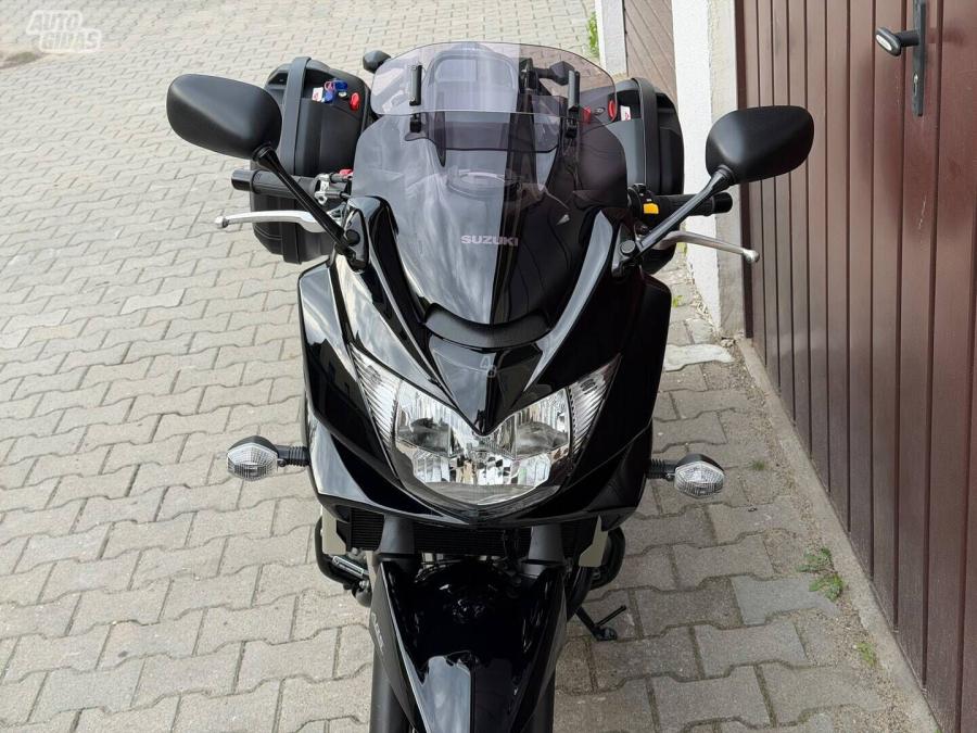 Suzuki Bandit 2007 Viļņa, ar dzinēja tilpumu 0.65 L un nobraukumu 33 tūkst. km par 3650 €, foto 5 vietnē AUTOMOTO.COM.LV