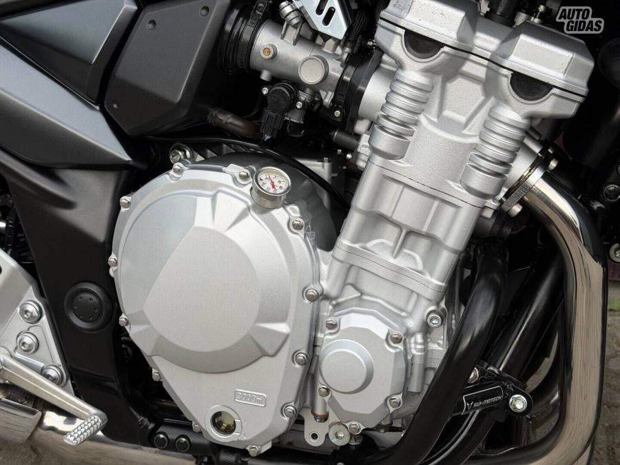 Suzuki Bandit 2007 Viļņa, ar dzinēja tilpumu 0.65 L un nobraukumu 33 tūkst. km par 3650 €, foto 16 vietnē AUTOMOTO.COM.LV