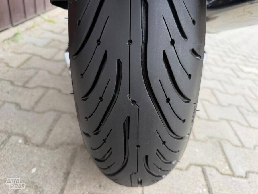 Suzuki Bandit 2007 Viļņa, ar dzinēja tilpumu 0.65 L un nobraukumu 33 tūkst. km par 3650 €, foto 23 vietnē AUTOMOTO.COM.LV
