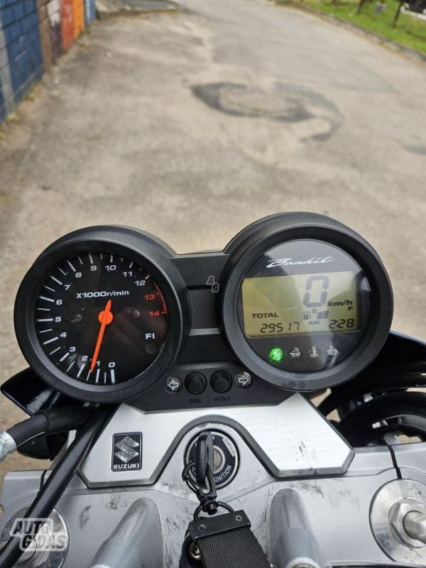 Suzuki Bandit 2008 in Kaunas, with an engine capacity of 0.00 L and mileage of 0 thousand km for 2600 €, photo 7 on AUTOMOTO.COM.LV