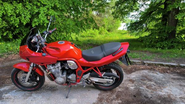 Sarkans Suzuki Bandit 1998 Kauņa, ar dzinēja tilpumu 0.60 L un nobraukumu 59 tūkst. km par 1500 €, foto 4 vietnē AUTOMOTO.COM.LV