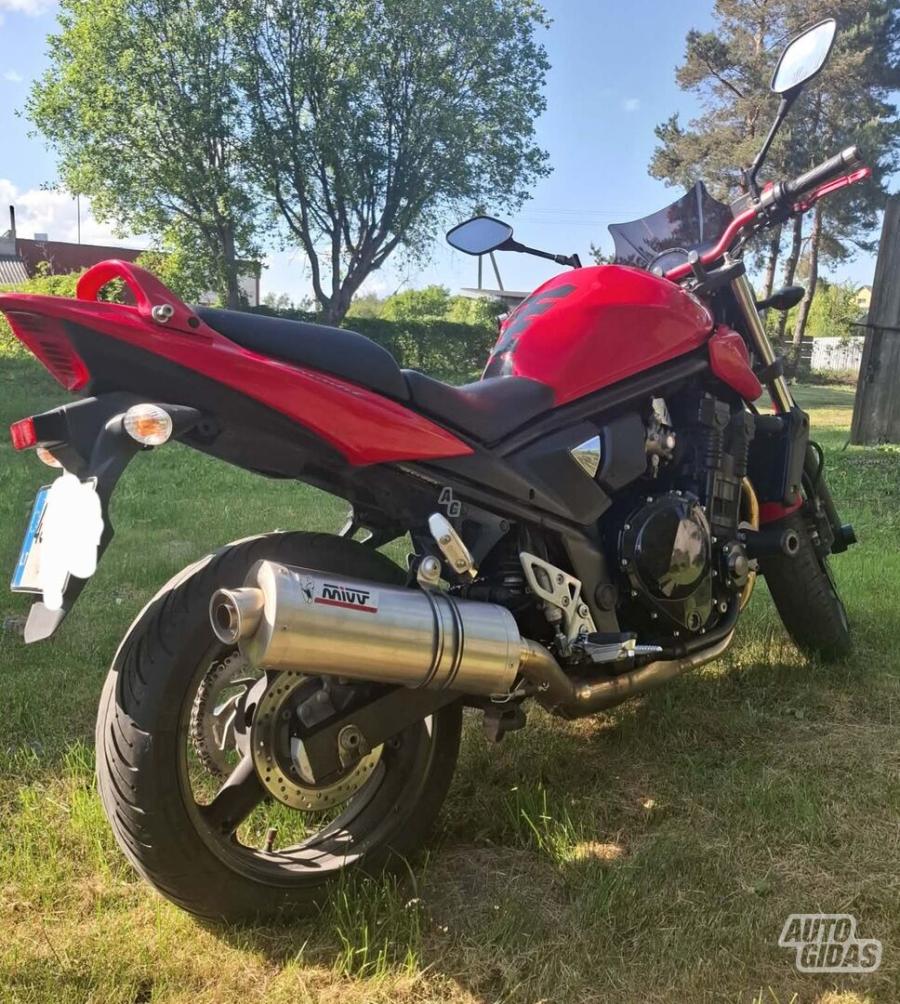 Sarkans Suzuki Bandit 2009 Vilkaviškis, ar dzinēja tilpumu 0.66 L un nobraukumu 0 tūkst. km par 2700 €, foto 1 vietnē AUTOMOTO.COM.LV