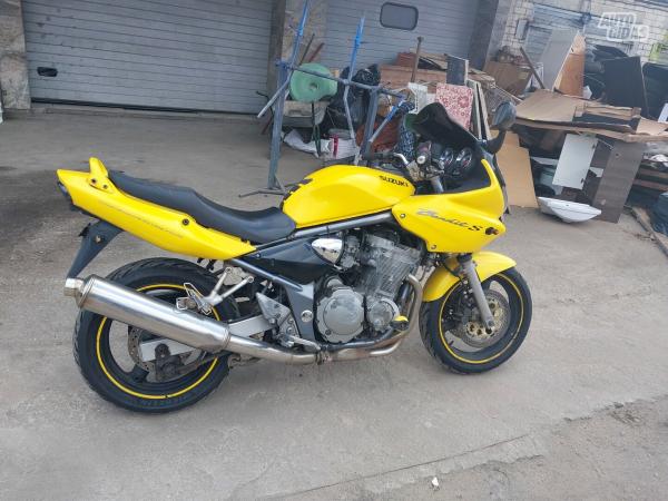 Yellow Suzuki Bandit 2003 in Vilnius, with an engine capacity of 0.60 L and mileage of 92 thousand km for 1650 €, photo 2 on AUTOMOTO.COM.LV