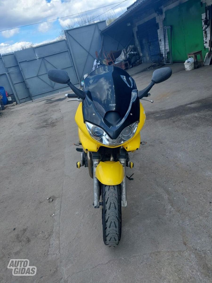 Yellow Suzuki Bandit 2003 in Vilnius, with an engine capacity of 0.60 L and mileage of 92 thousand km for 1650 €, photo 4 on AUTOMOTO.COM.LV