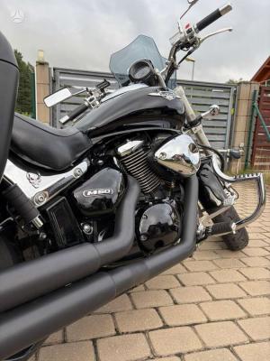 Black Suzuki Boulevard 2005 in Riga, with an engine capacity of 0.81 L and mileage of 36 thousand km for 4000 €, photo 4 on AUTOMOTO.COM.LV