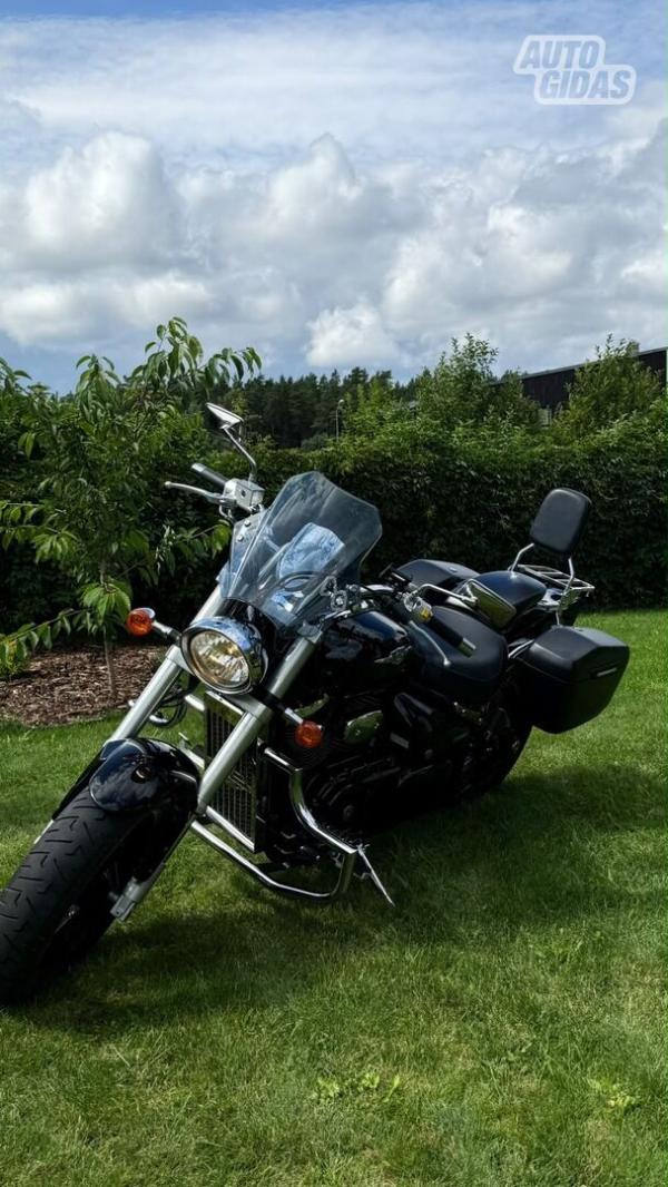Black Suzuki Boulevard 2005 in Riga, with an engine capacity of 0.00 L and mileage of 36 thousand km for 3990 €, photo 1 on AUTOMOTO.COM.LV
