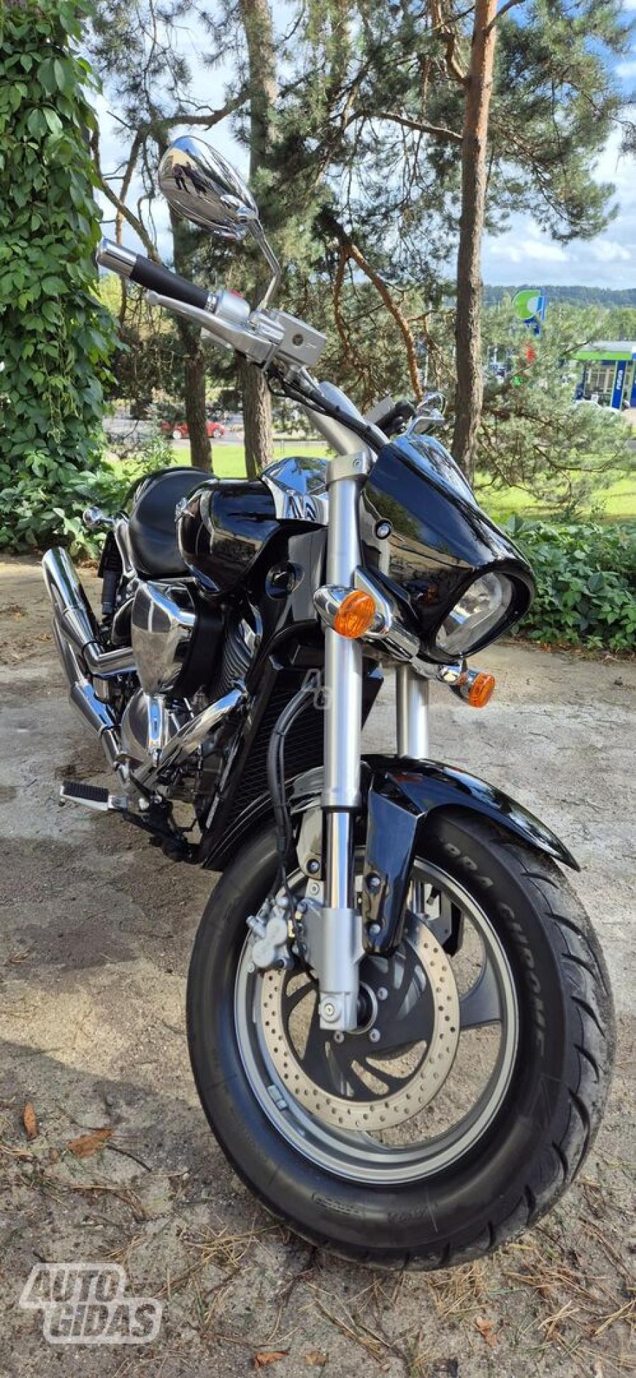 Black Suzuki Boulevard 2013 in Vilnius, with an engine capacity of 0.80 L and mileage of 20 thousand km for 4850 €, photo 6 on AUTOMOTO.COM.LV