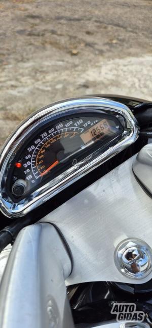 Black Suzuki Boulevard 2013 in Vilnius, with an engine capacity of 0.80 L and mileage of 20 thousand km for 4850 €, photo 7 on AUTOMOTO.COM.LV