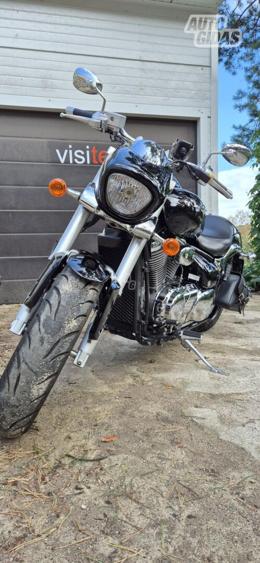 Black Suzuki Boulevard 2013 in Vilnius, with an engine capacity of 0.80 L and mileage of 20 thousand km for 4850 €, photo 10 on AUTOMOTO.COM.LV