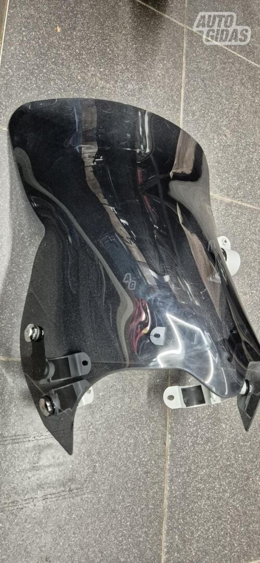 Black Suzuki Boulevard 2013 in Vilnius, with an engine capacity of 0.80 L and mileage of 20 thousand km for 4850 €, photo 18 on AUTOMOTO.COM.LV