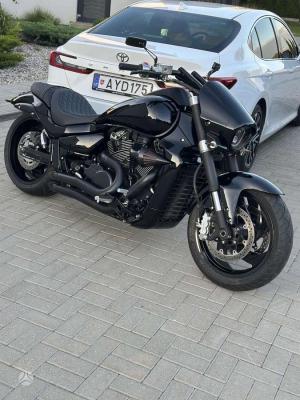 Black Suzuki Boulevard 2013 in Kaunas, with an engine capacity of 1.80 L and mileage of 10 thousand km for 11500 €, photo 6 on AUTOMOTO.COM.LV
