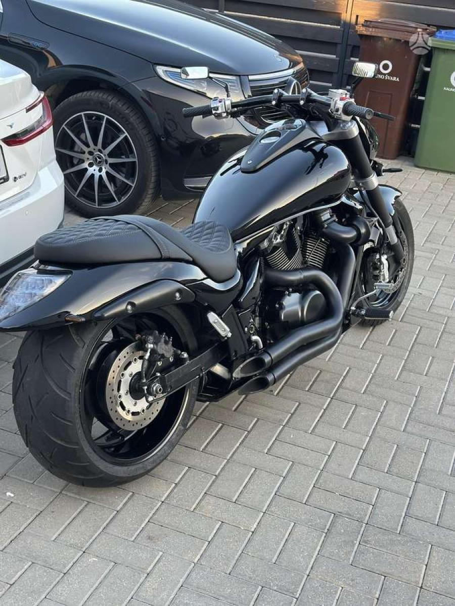 Black Suzuki Boulevard 2013 in Kaunas, with an engine capacity of 1.80 L and mileage of 10 thousand km for 11500 €, photo 15 on AUTOMOTO.COM.LV