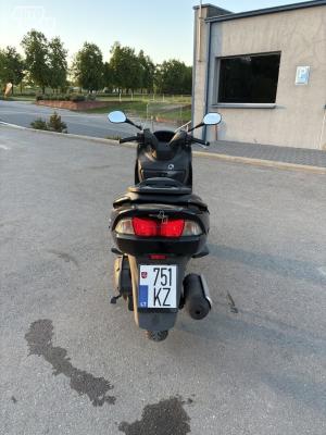 Melns Suzuki Burgman 2006 Kauņa, ar dzinēja tilpumu 0.13 L un nobraukumu 34 tūkst. km par 950 €, foto 9 vietnē AUTOMOTO.COM.LV