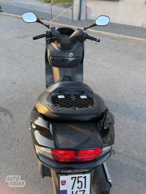 Melns Suzuki Burgman 2006 Kauņa, ar dzinēja tilpumu 0.13 L un nobraukumu 34 tūkst. km par 950 €, foto 10 vietnē AUTOMOTO.COM.LV
