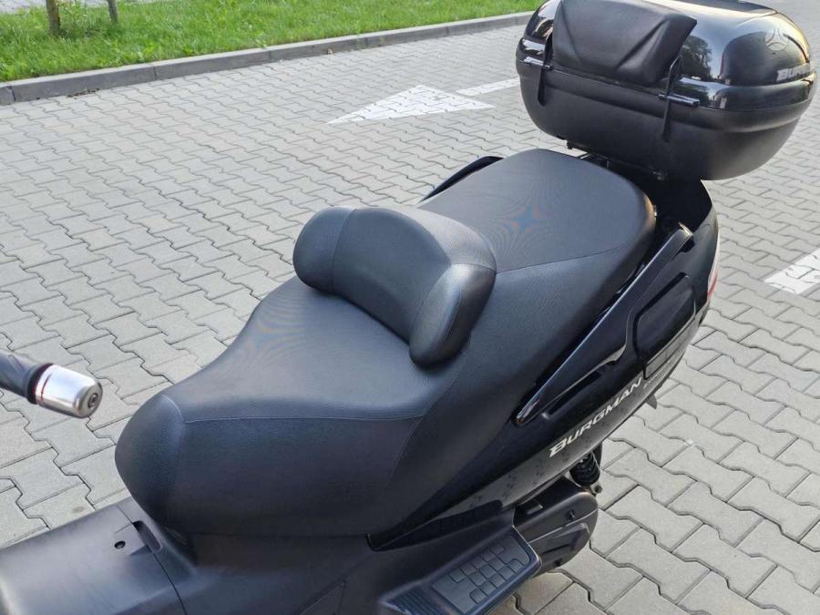 Черный Сузуки Burgman 2008 в Клайпеда, объемом двигателя 0.65 л и пробегом 33 тыс. км за 3000 €, фото 12 на AUTOMOTO.COM.LV