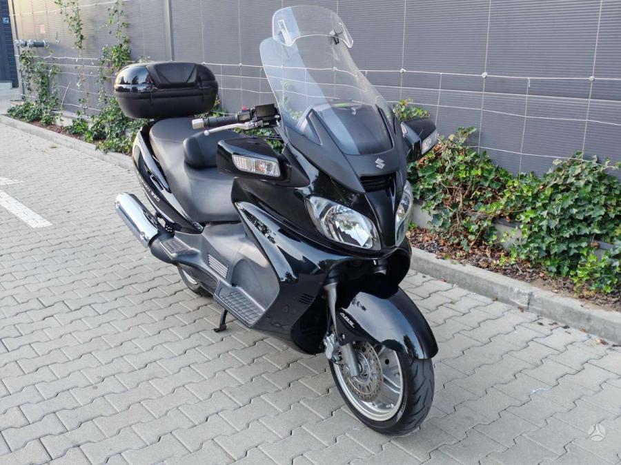 Черный Сузуки Burgman 2008 в Клайпеда, объемом двигателя 0.65 л и пробегом 33 тыс. км за 3000 €, фото 13 на AUTOMOTO.COM.LV