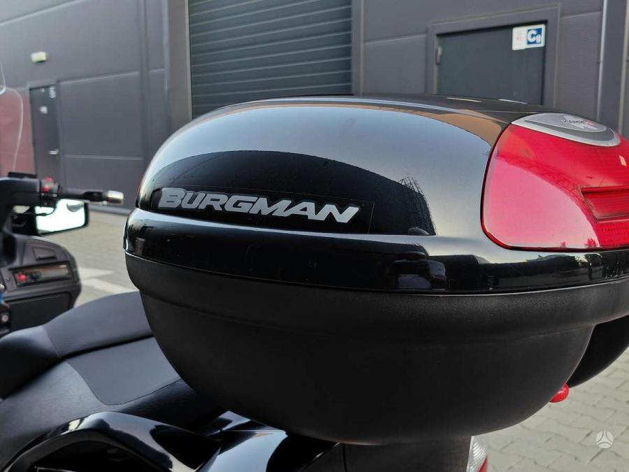 Черный Сузуки Burgman 2008 в Клайпеда, объемом двигателя 0.65 л и пробегом 33 тыс. км за 3000 €, фото 51 на AUTOMOTO.COM.LV