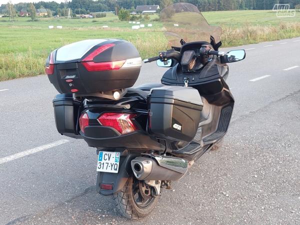 Melns Suzuki Burgman 2013 Utena, ar dzinēja tilpumu 0.64 L un nobraukumu 29 tūkst. km par 3050 €, foto 3 vietnē AUTOMOTO.COM.LV