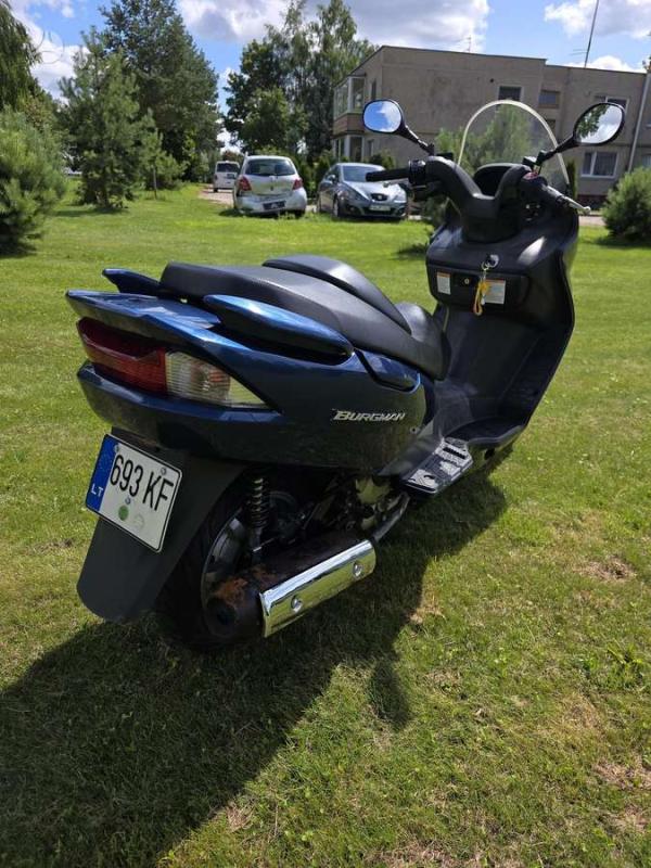 Blue Suzuki Burgman 2004 in Kaunas, with an engine capacity of 0.13 L and mileage of 14 thousand km for 1400 €, photo 6 on AUTOMOTO.COM.LV