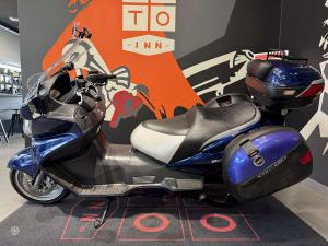 Blue Suzuki Burgman 2005 in Vilnius, with an engine capacity of 0.65 L and mileage of 46 thousand km for 2299 €, photo 3 on AUTOMOTO.COM.LV