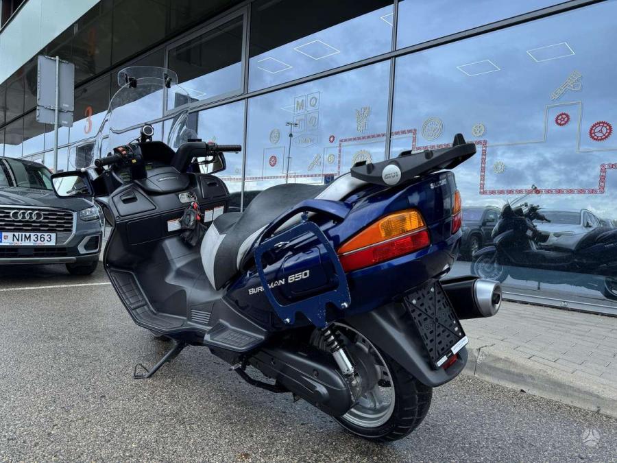 Blue Suzuki Burgman 2005 in Vilnius, with an engine capacity of 0.65 L and mileage of 46 thousand km for 2299 €, photo 7 on AUTOMOTO.COM.LV