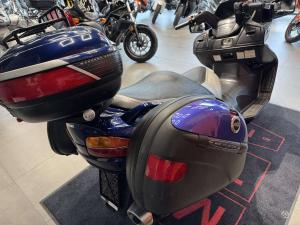 Blue Suzuki Burgman 2005 in Vilnius, with an engine capacity of 0.65 L and mileage of 46 thousand km for 2299 €, photo 16 on AUTOMOTO.COM.LV