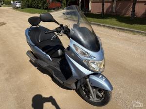 Zils Suzuki Burgman 2006 Tauragė, ar dzinēja tilpumu 0.13 L un nobraukumu 0 tūkst. km par 600 €, foto 3 vietnē AUTOMOTO.COM.LV