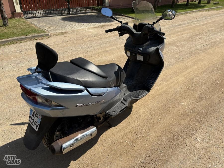 Zils Suzuki Burgman 2006 Tauragė, ar dzinēja tilpumu 0.13 L un nobraukumu 0 tūkst. km par 600 €, foto 4 vietnē AUTOMOTO.COM.LV
