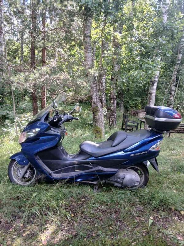Blue Suzuki Burgman 2007 in Vilnius, with an engine capacity of 0.40 L and mileage of 35 thousand km for 1700 €, photo 1 on AUTOMOTO.COM.LV
