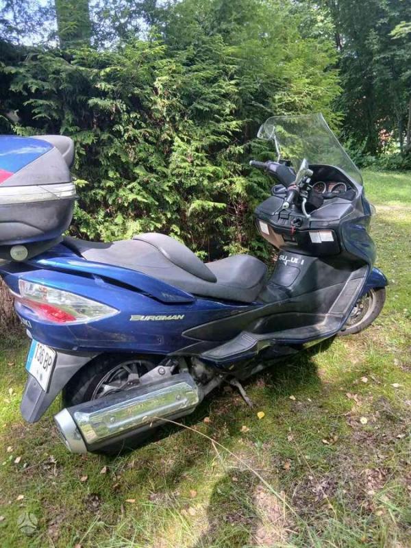 Blue Suzuki Burgman 2007 in Vilnius, with an engine capacity of 0.40 L and mileage of 35 thousand km for 1700 €, photo 2 on AUTOMOTO.COM.LV