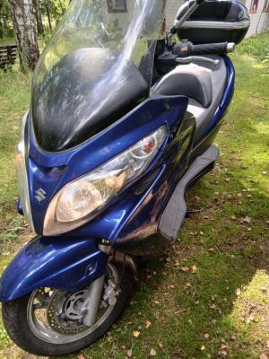 Blue Suzuki Burgman 2007 in Vilnius, with an engine capacity of 0.40 L and mileage of 35 thousand km for 1700 €, photo 6 on AUTOMOTO.COM.LV