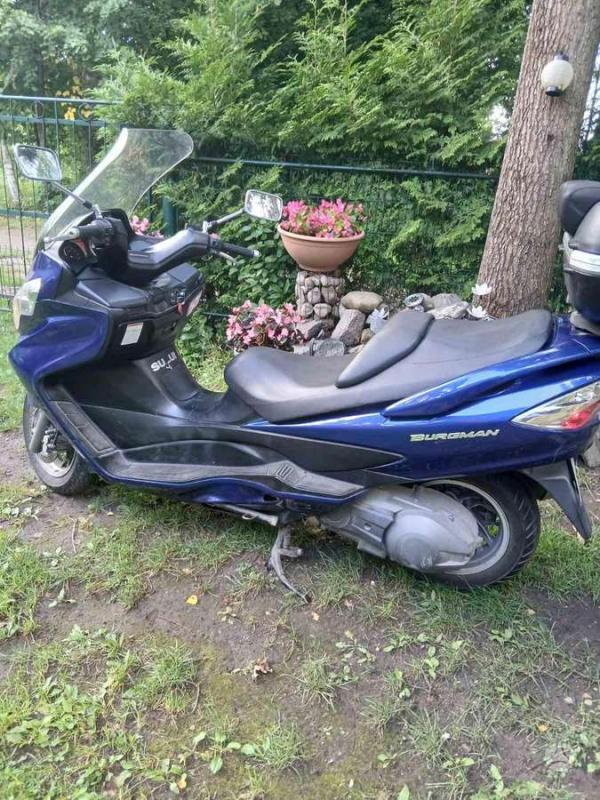 Blue Suzuki Burgman 2007 in Vilnius, with an engine capacity of 0.40 L and mileage of 35 thousand km for 1700 €, photo 9 on AUTOMOTO.COM.LV