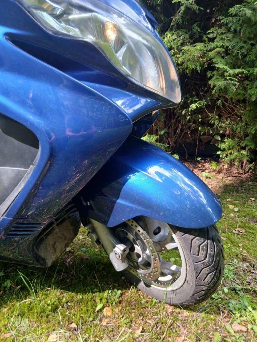 Blue Suzuki Burgman 2007 in Vilnius, with an engine capacity of 0.40 L and mileage of 35 thousand km for 1700 €, photo 13 on AUTOMOTO.COM.LV