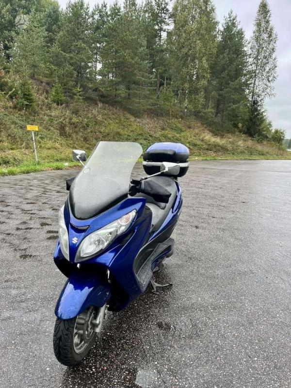 Blue Suzuki Burgman 2007 in Kaunas, with an engine capacity of 0.40 L and mileage of 35 thousand km for 900 €, photo 3 on AUTOMOTO.COM.LV