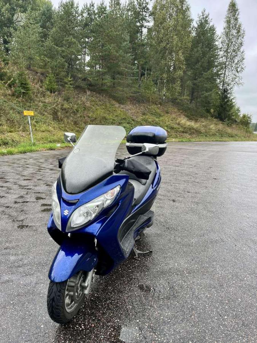 Blue Suzuki Burgman 2007 in Kaunas, with an engine capacity of 0.40 L and mileage of 35 thousand km for 900 €, photo 3 on AUTOMOTO.COM.LV
