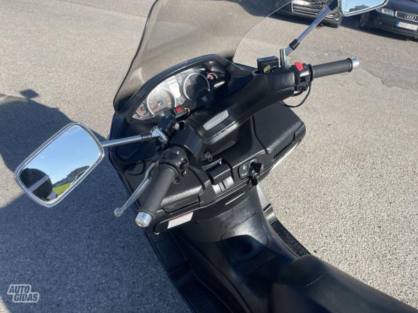 Zils Suzuki Burgman 2007 Raseiniai, ar dzinēja tilpumu 0.40 L un nobraukumu 39 tūkst. km par 1550 €, foto 7 vietnē AUTOMOTO.COM.LV