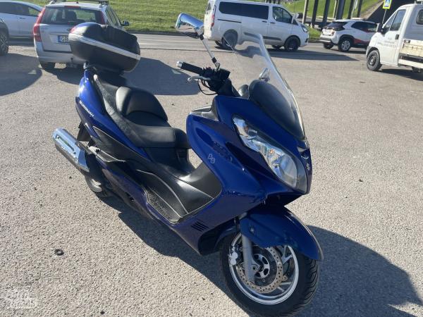 Zils Suzuki Burgman 2007 Raseiniai, ar dzinēja tilpumu 0.40 L un nobraukumu 39 tūkst. km par 1550 €, foto 10 vietnē AUTOMOTO.COM.LV
