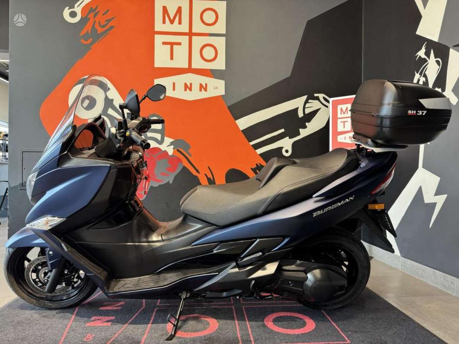 Zils Suzuki Burgman 2020 Viļņa, ar dzinēja tilpumu 0.40 L un nobraukumu 5 tūkst. km par 4399 €, foto 3 vietnē AUTOMOTO.COM.LV