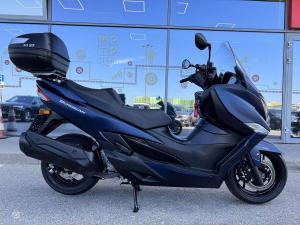Zils Suzuki Burgman 2020 Viļņa, ar dzinēja tilpumu 0.40 L un nobraukumu 5 tūkst. km par 4399 €, foto 9 vietnē AUTOMOTO.COM.LV