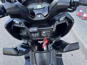 Zils Suzuki Burgman 2020 Viļņa, ar dzinēja tilpumu 0.40 L un nobraukumu 5 tūkst. km par 4399 €, foto 12 vietnē AUTOMOTO.COM.LV