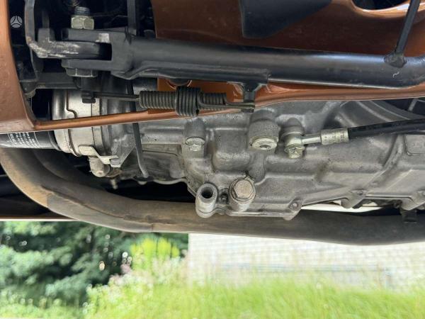 Brown Suzuki Burgman 2007 in Vilnius, with an engine capacity of 0.65 L and mileage of 7 thousand km for 2700 €, photo 8 on AUTOMOTO.COM.LV