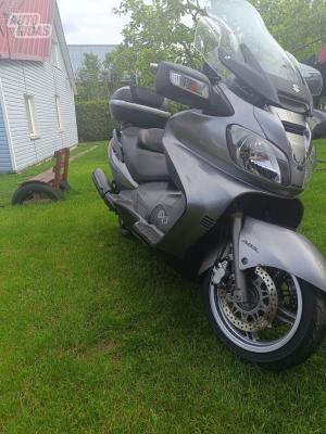 Grey Suzuki Burgman 2007 in Vilnius, with an engine capacity of 0.65 L and mileage of 48 thousand km for 1599 €, photo  on AUTOMOTO.COM.LV