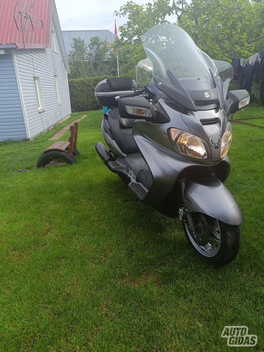 Grey Suzuki Burgman 2007 in Vilnius, with an engine capacity of 0.65 L and mileage of 48 thousand km for 1599 €, photo 13 on AUTOMOTO.COM.LV