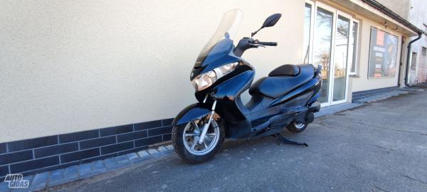 Grey Suzuki Burgman 2008 in Panevezys, with an engine capacity of 0.13 L and mileage of 0 thousand km for 950 €, photo 4 on AUTOMOTO.COM.LV