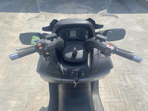 Grey Suzuki Burgman 2013 in Vilnius, with an engine capacity of 0.64 L and mileage of 25 thousand km for 3900 €, photo 5 on AUTOMOTO.COM.LV