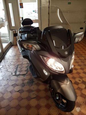 Grey Suzuki Burgman 2018 in Kaunas, with an engine capacity of 0.64 L and mileage of 10 thousand km for 6200 €, photo 8 on AUTOMOTO.COM.LV